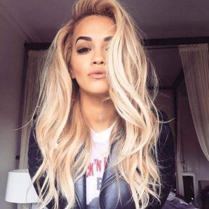 50+ Hollywood Celebrities & Pop Stars with Hair Extensions (2026)